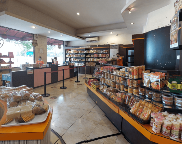 10 Tempat Belanja Oleh-oleh di Malang Terdekat dan Terkenal Murah! | Oleh - Oleh | Nahwa Travel