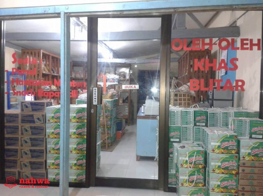 Rekomendasi Toko Oleh-Oleh Blitar yang Wajib Dikunjungi | Oleh - Oleh | Nahwa Travel